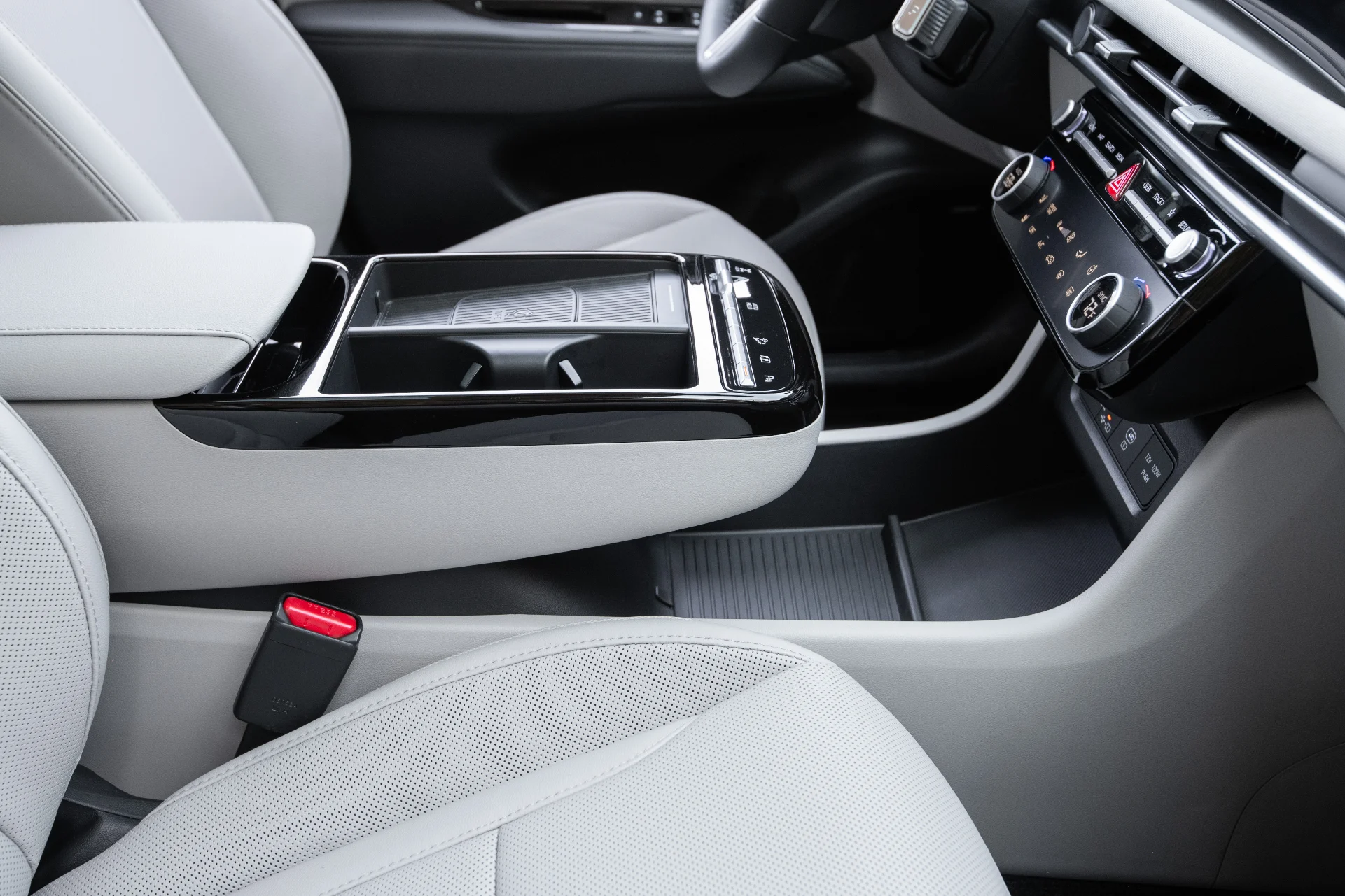 Hyundai Tucson 2026 Price in Oman, Specs and Reviews for Muscat ...