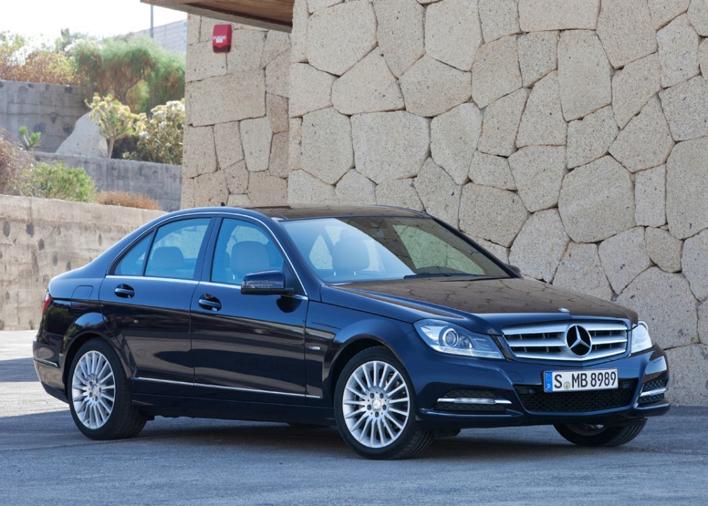 Mercedes-Benz C-Class 2012 facelift revealed – DriveArabia UAE, KSA & GCC