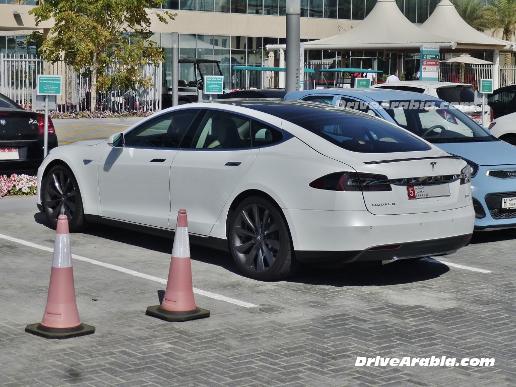Tesla Model S electric car spotted in Abu Dhabi – DriveArabia UAE, KSA ...