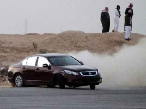 SAR 40,000 fine and 5 years car impound in Saudi Arabia for "drifting ...