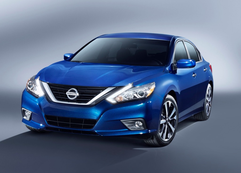 Nissan Altima 2016 facelift revealed – DriveArabia UAE, KSA & GCC