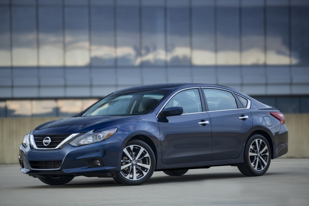 Nissan Altima 2016 facelift revealed – DriveArabia UAE, KSA & GCC