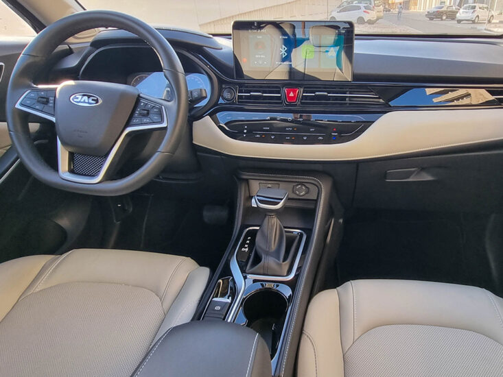 First drive: Jac JS4 in the UAE – DriveArabia