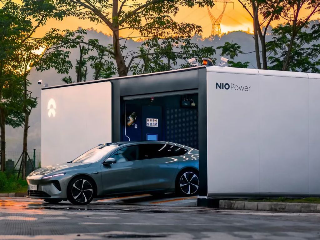 Interview: NIO UAE GM Roberto Lopes on Power Swaps, Premium EVs, and ...