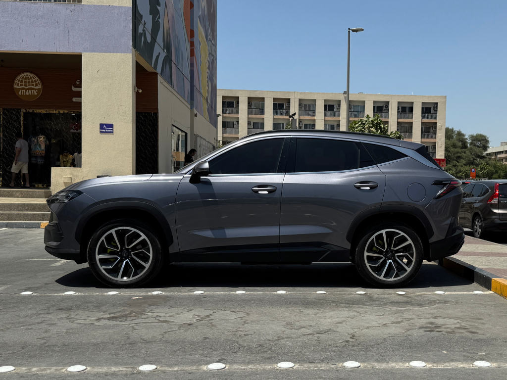 Road Test: 2025 Soueast S06 DM – DriveArabia