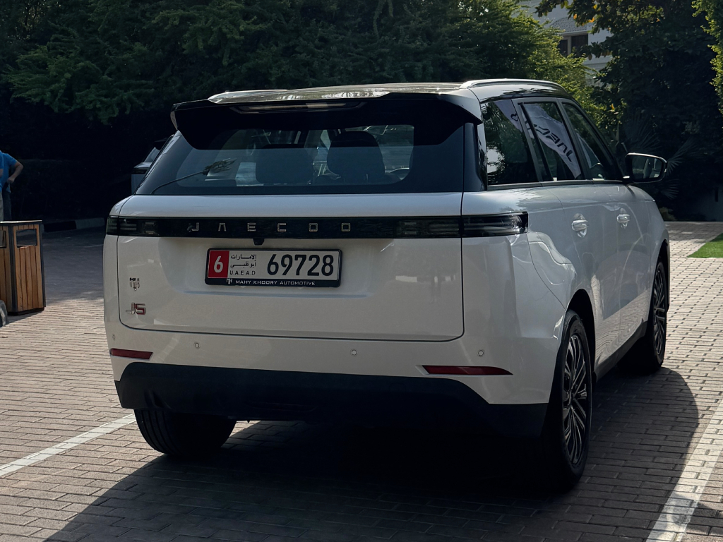 First Drive: 2026 JAECOO J5 in the UAE – DriveArabia